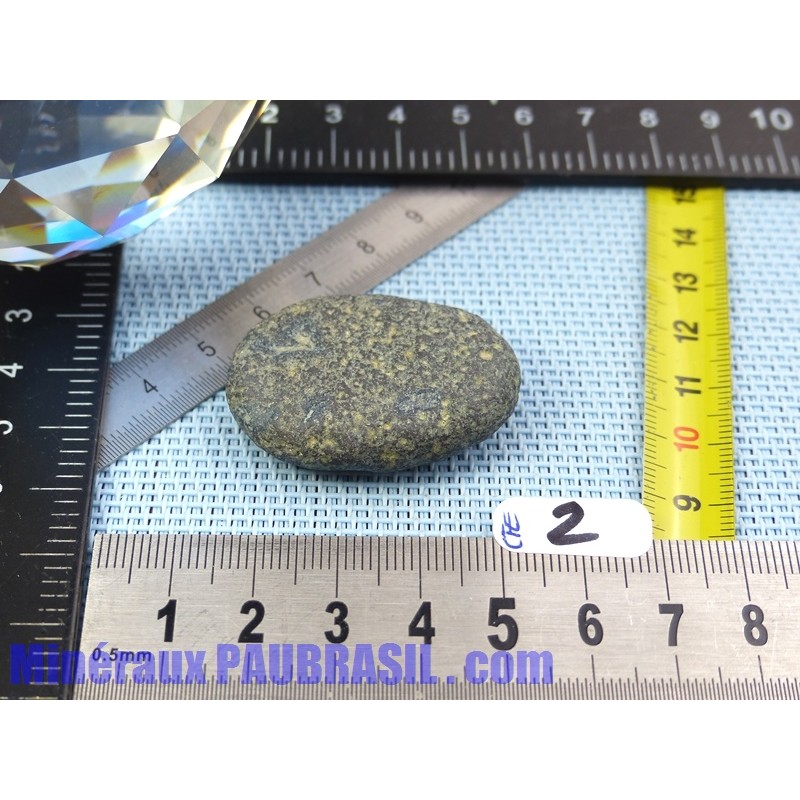 Cumberlandite. Roche magmatique. Minéraux rares, vertus et chakras.